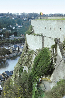 Ardeny, Encyklopedia PWN: źródło wiarygodnej i rzetelnej wiedzy